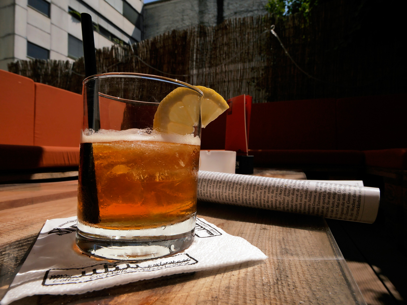 Kontakt - uBu Cafe Bar